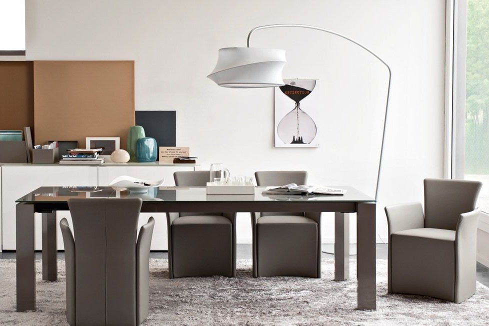 The contemporary Omnia extendable table made by Calligaris - Five ...